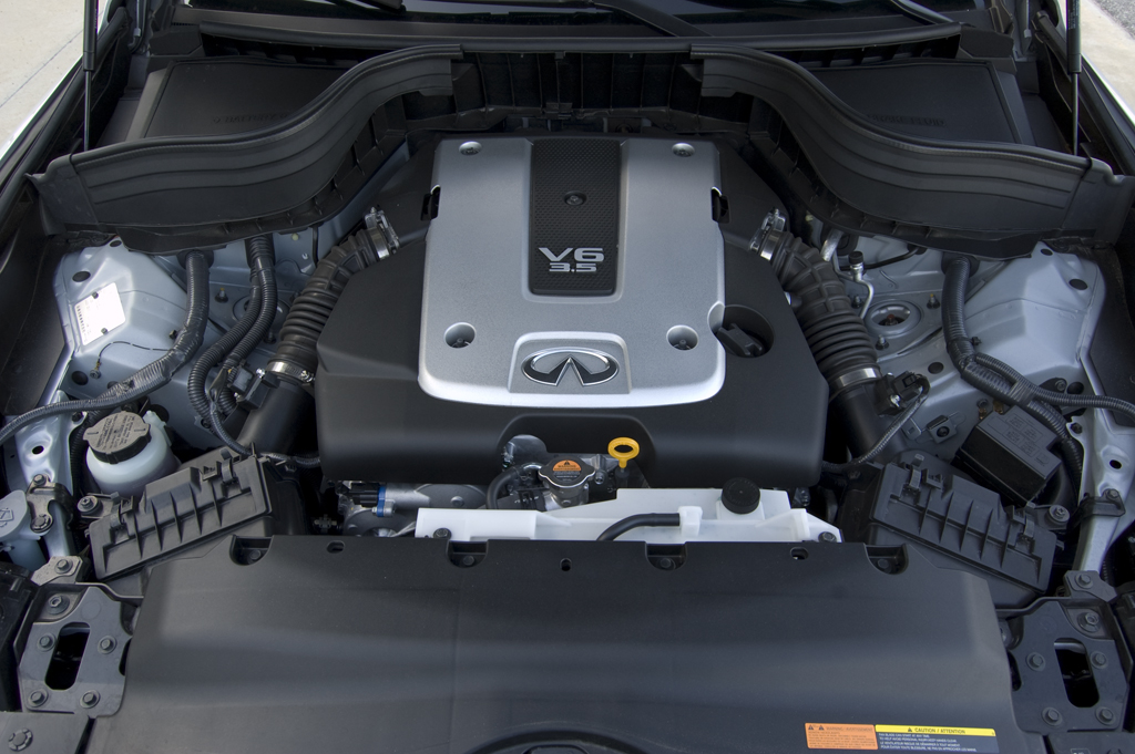 Infiniti EX 35 3.5i V6 2WD (295 Hp)